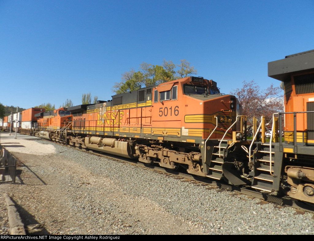 BNSF 5016